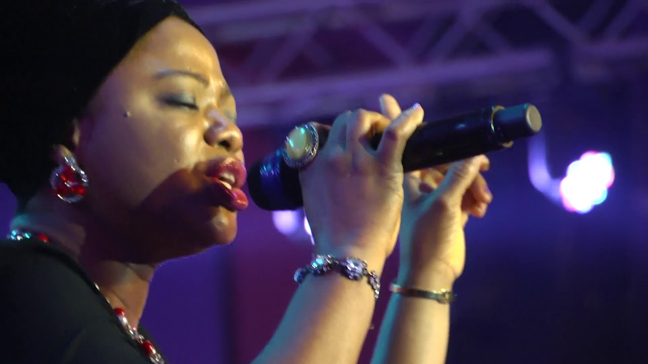 Funmi Afolarin Intense Praise And Worship | 76 Hours Marathon Messiah's ...