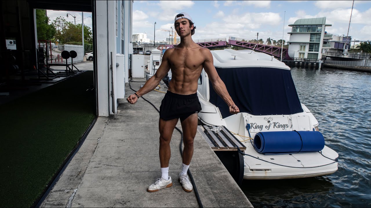 Miami Workout / Beach Day - YouTube