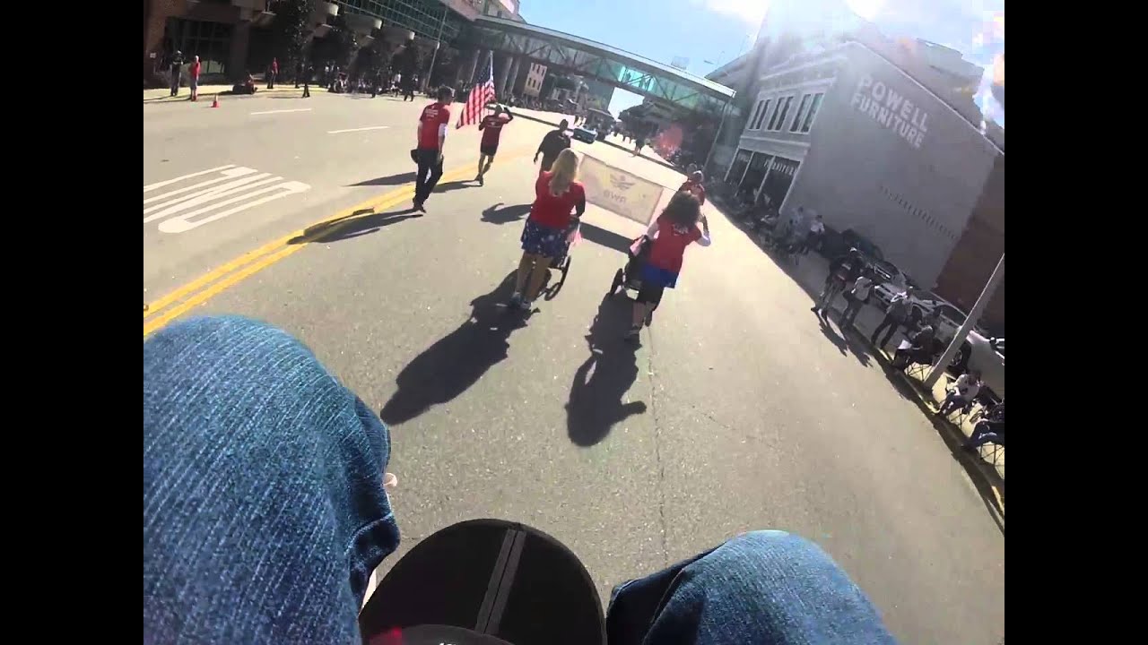 Handing Out Candy at the Veterans Day Parade - YouTube