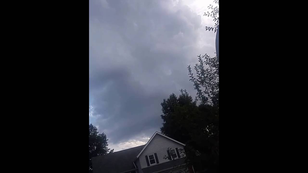 worlds smallest thunderstorm (lol) - YouTube