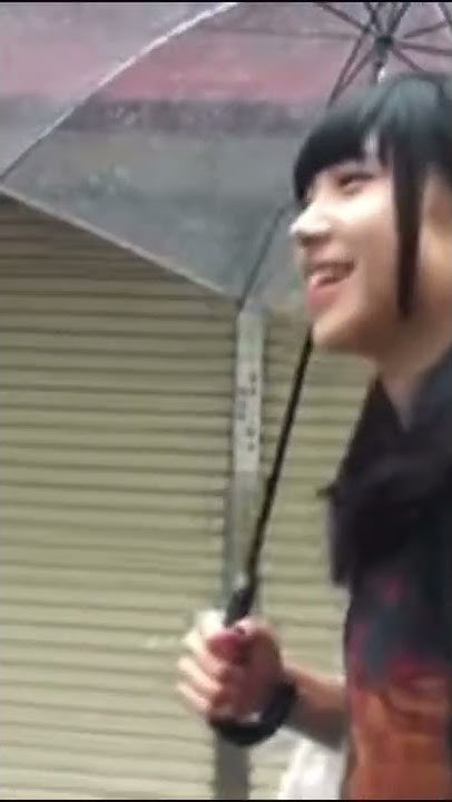 BiSH アユニD「ｿｫﾃﾞｽﾈ〜」 - YouTube