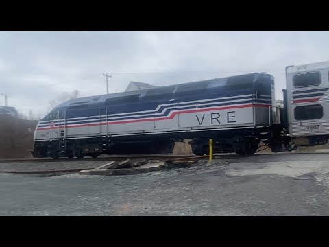 VRE Fredericksburg P305-05 @ Cherry Hill, VA with MP36PH-3C V61 leading - YouTube