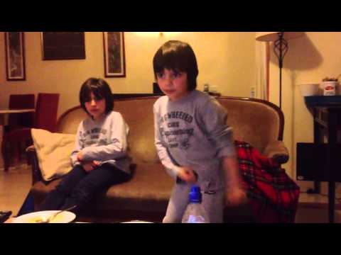 Tomas a dançar Popota