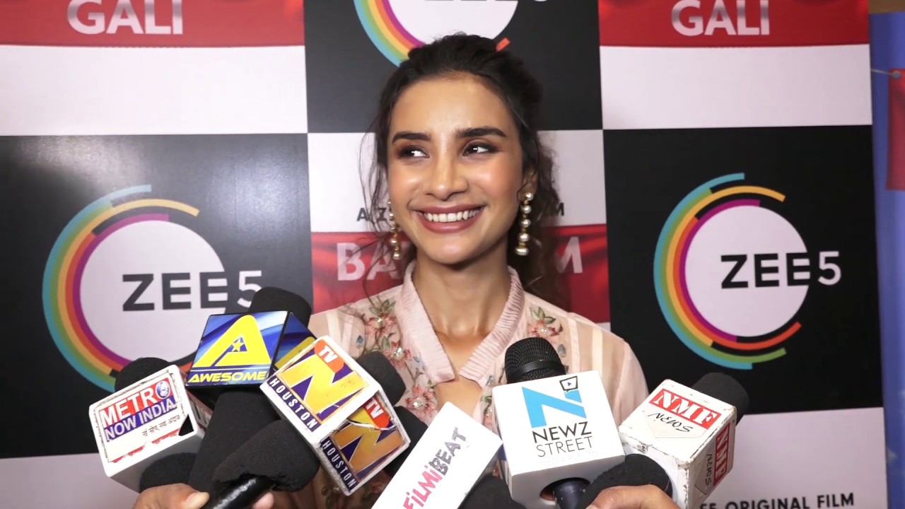 Zee5 Show Badnaam Gali Cast Divyenndu Sharma and Patralekhaa talk about ...