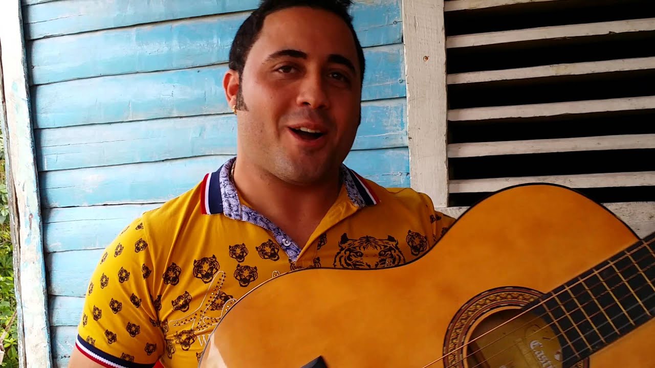 El comienzo de jerick el niño lindo en su campo - YouTube