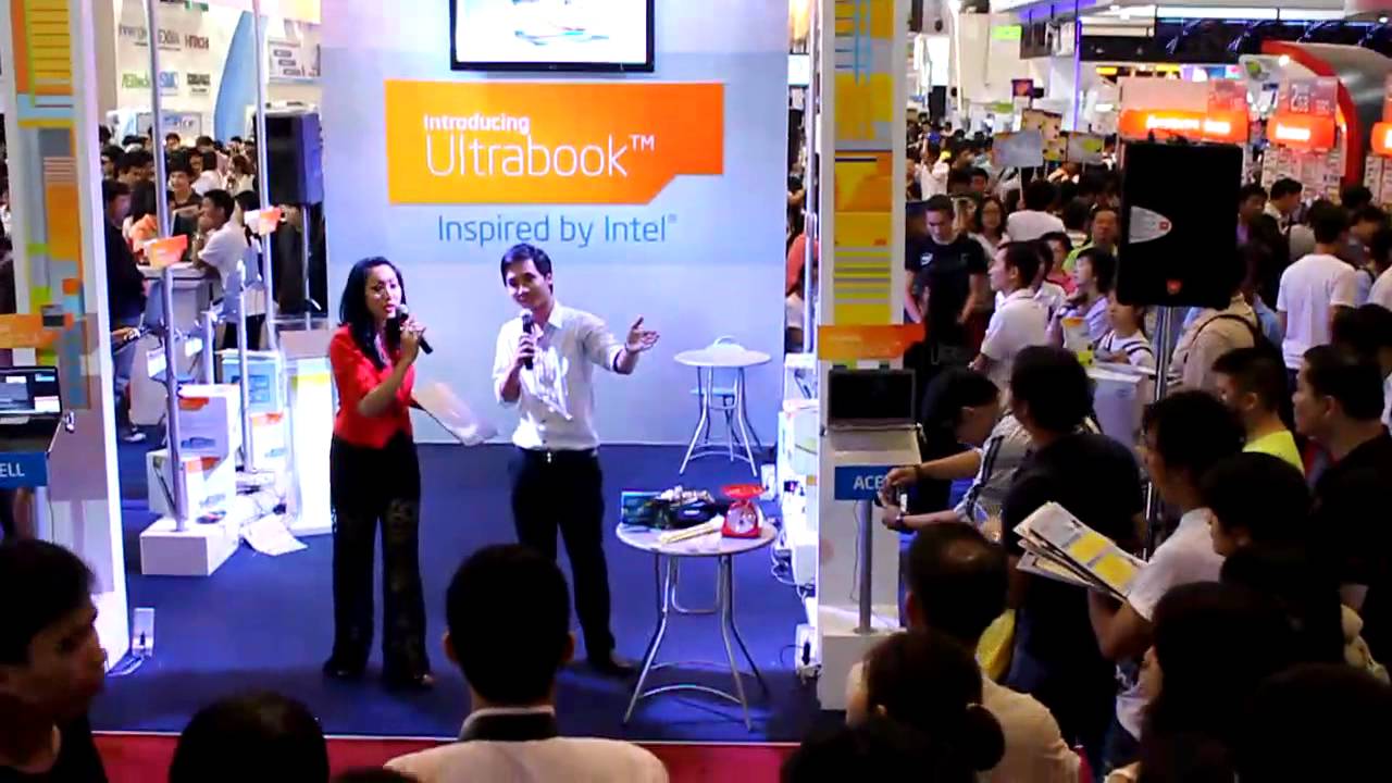 Intel Ultrabook Dance Show @ Commart #2 - YouTube