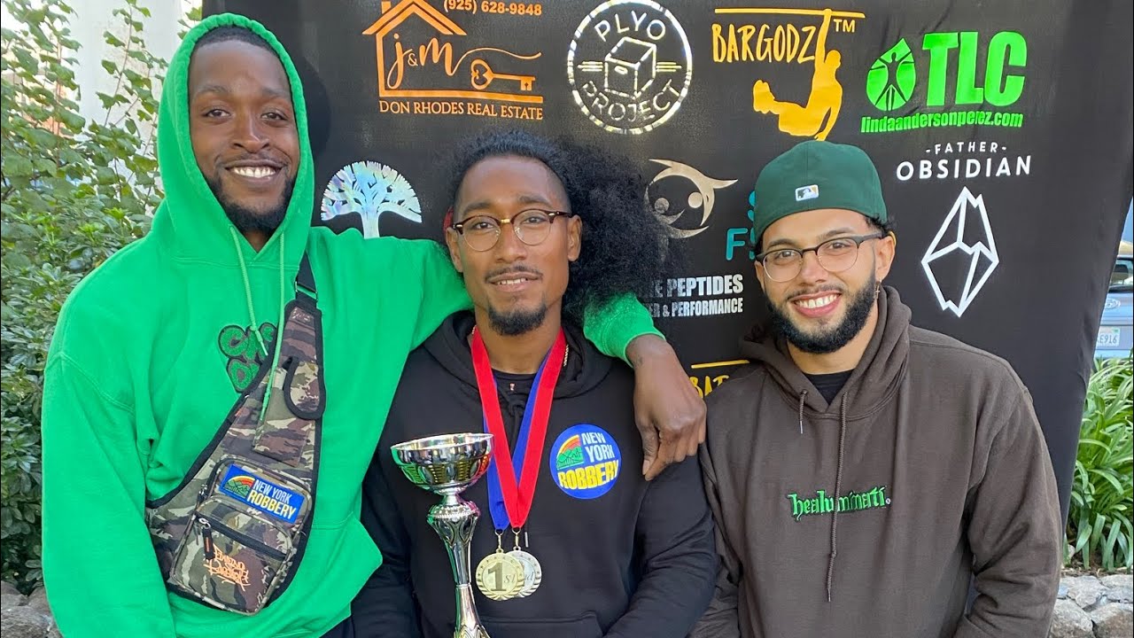 Reemo Does 20 Push 20 Squat Emom for 10 - YouTube