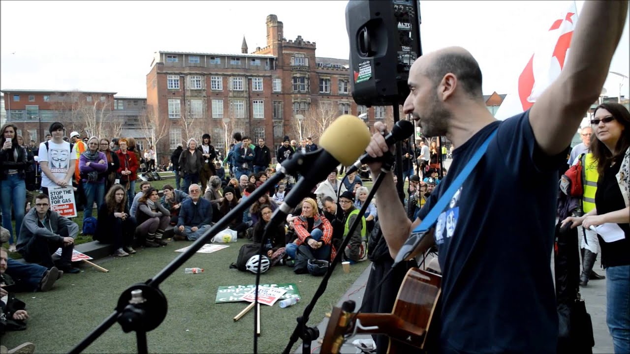 Darren Nesbit outside the Urbis - YouTube