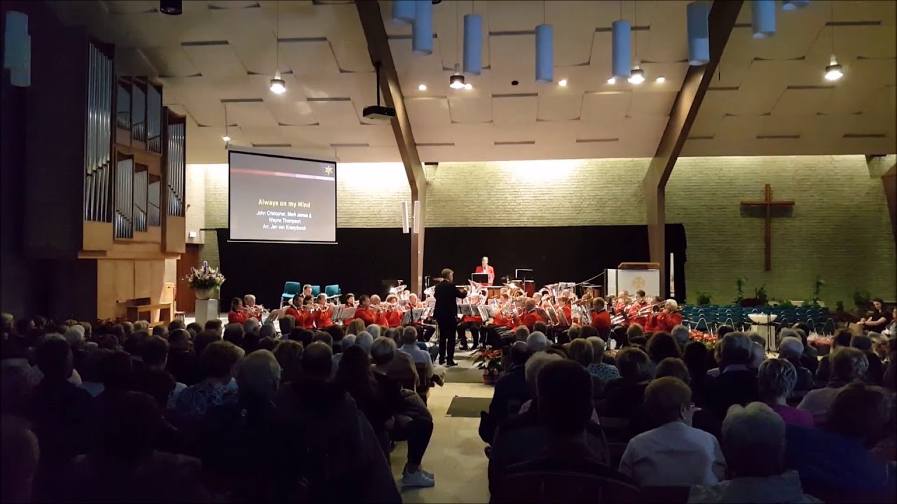 Flora band orkesten presenteren het voorjaars concert 2018. - YouTube