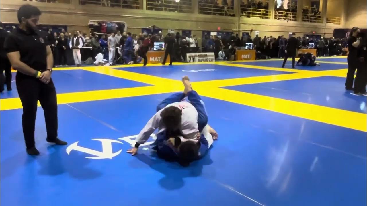 Demonstrating I know nothing about jiu jitsu at Grappling Industries Toronto, Jan 20, 2024 - YouTube