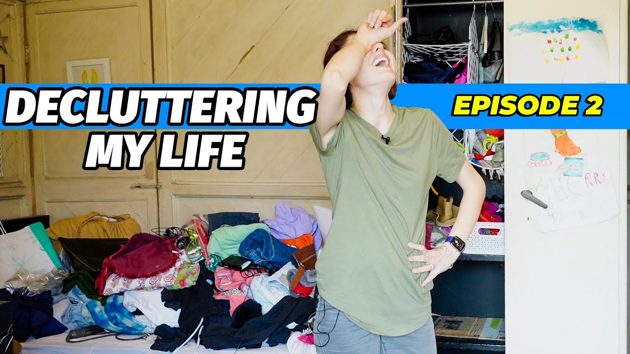 Decluttering My Life || Episode 2 - YouTube