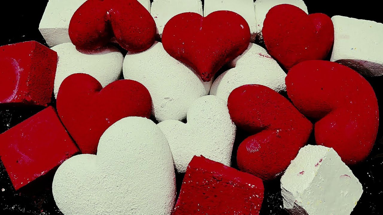 White and Red Velvet Gym Chalk by @ColourChalk | Oddly Satisfying ...