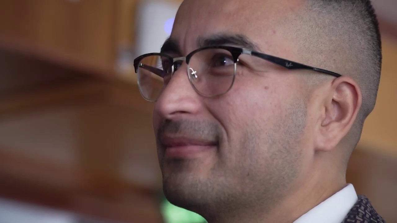 Riconoscimento della Regione Campania a Syed Hasnain - YouTube