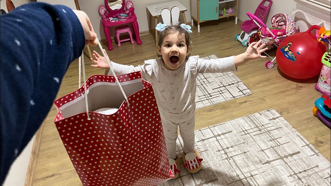 BU KUTUNUN İÇİNDE NELER VAR? 🤔 #supriz #süprizyumurta #oyuncak #eğlence ...