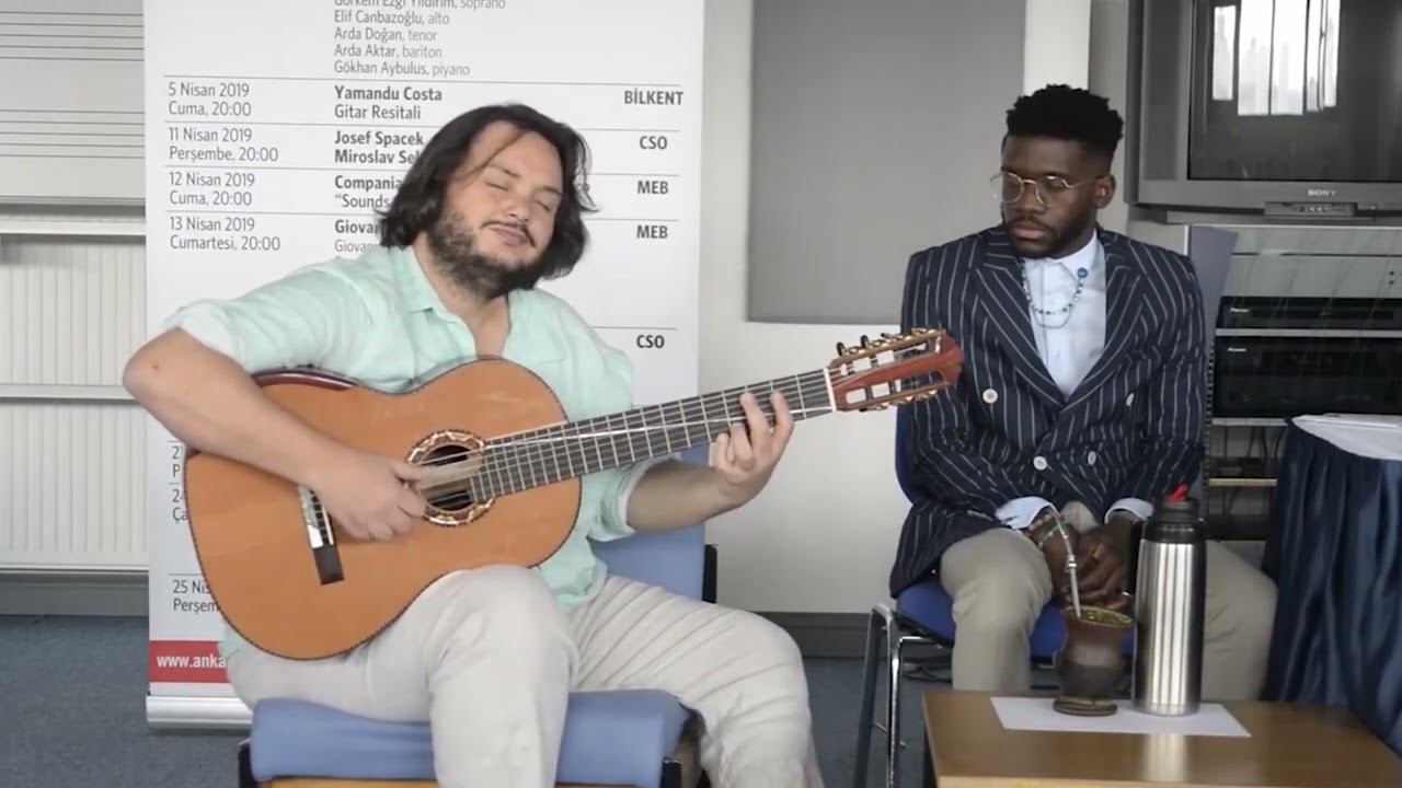 Yamandu Costa - Amigo Velu | Ao Vivo no Dinleti ve Workshop - YouTube Music