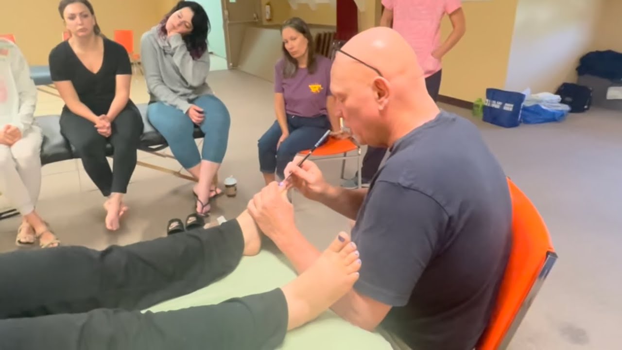 Foot Reflexology Massage Deep Big Toe Massage Using Chopsticks Raynor Naturopathic Foot