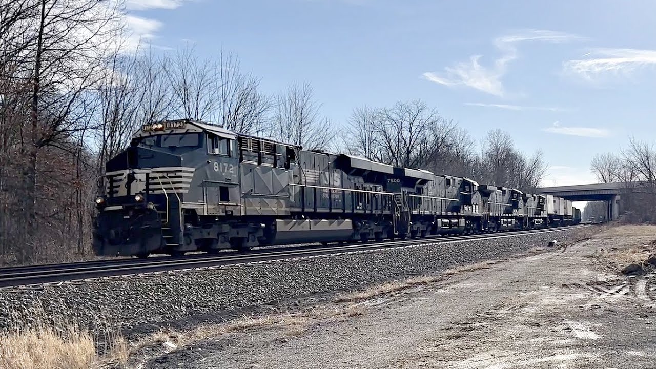 NS 8172 west. - YouTube
