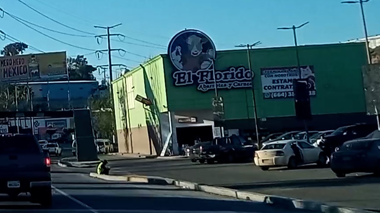 EL FLORIDO , ABARROTES Y CARNES EN FUNDADORES , TIJUANA . - YouTube
