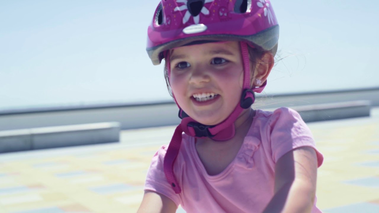 EVO Girls and Boys Folding Atom Scooters - YouTube