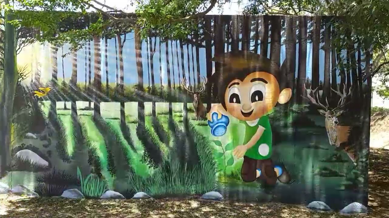 ECO MURAL - YouTube