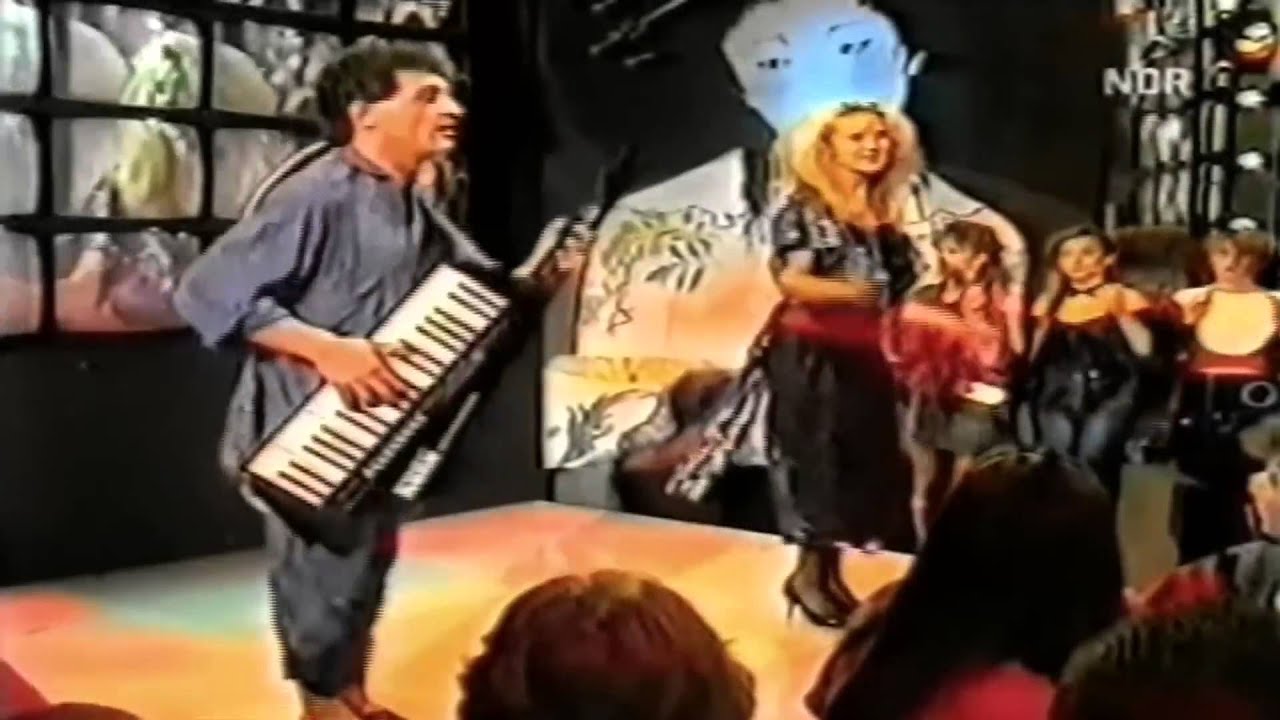 Lee Marrow - Sayonara (Live Performance) incl. Lyrics - YouTube Music