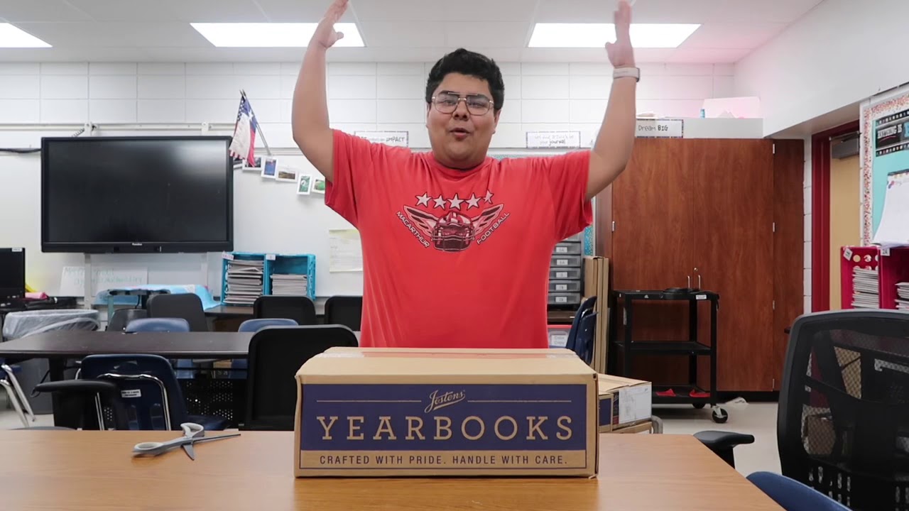 2019 Yearbook Unboxing - YouTube