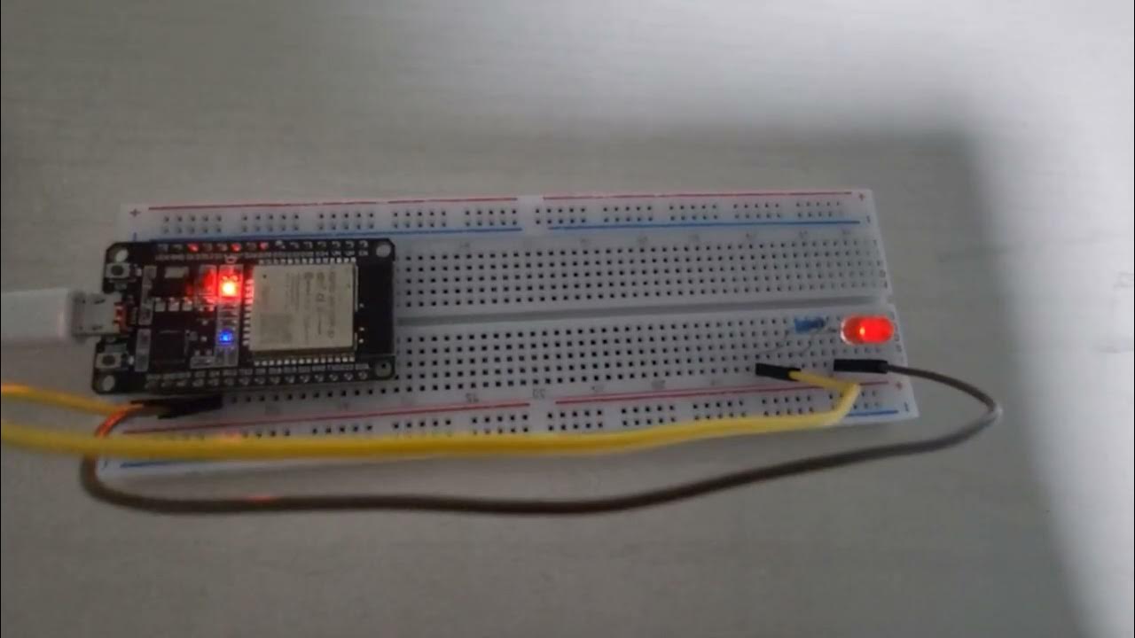 ESP32 아두이노 시작 4강 PWM의 API가 바뀌었어 - YouTube