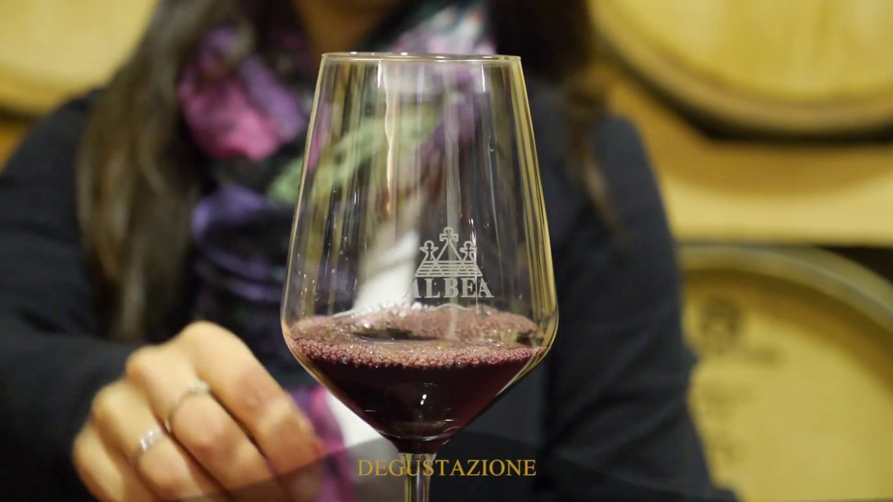 Italian WINE Week presents Albea - YouTube