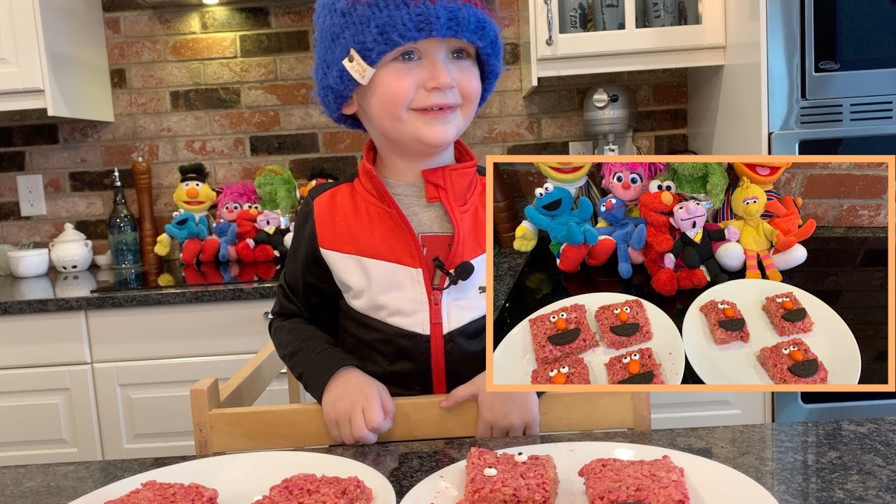 Kids Kitchen makes Elmo Rice Krispie Squares - YouTube