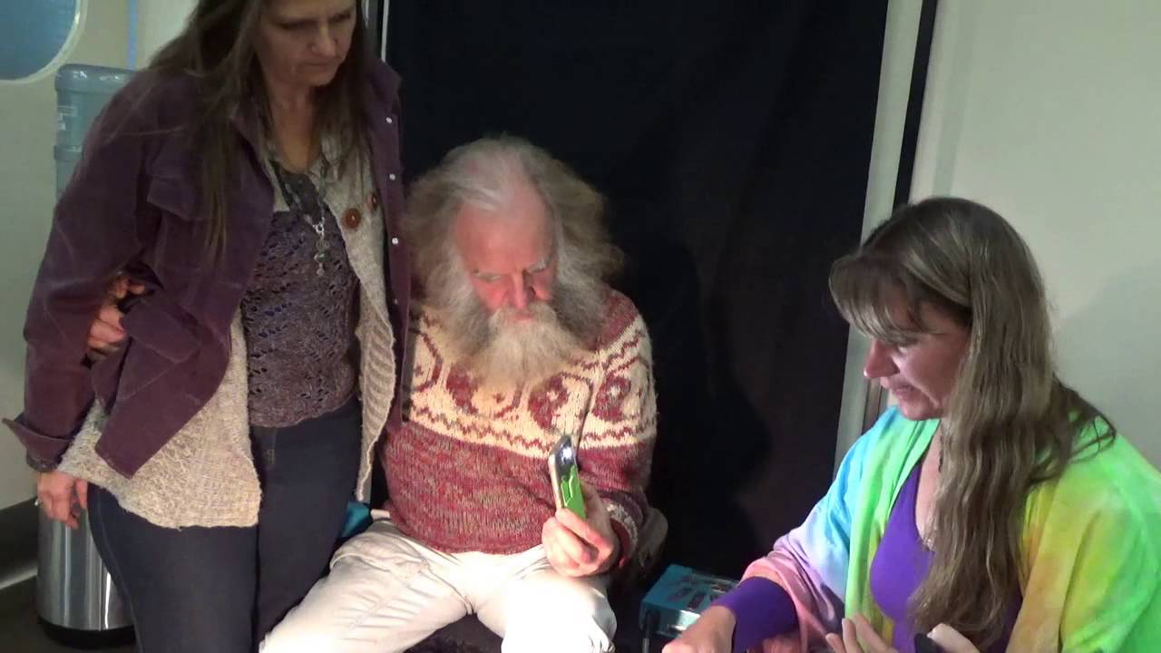 Aura Photography Reading for Dr Ross Perry 27th June 2016 - YouTube