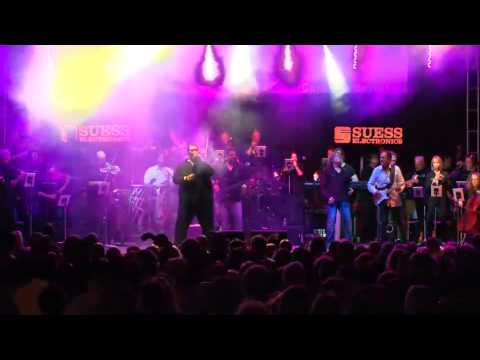 Vic Ferrari "September" Symphony On The Rocks - YouTube