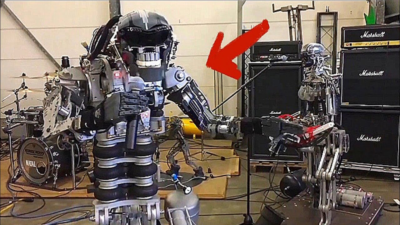 Incredible! Rock Group consisting of ROBOTS. You haven't seen this yet ...