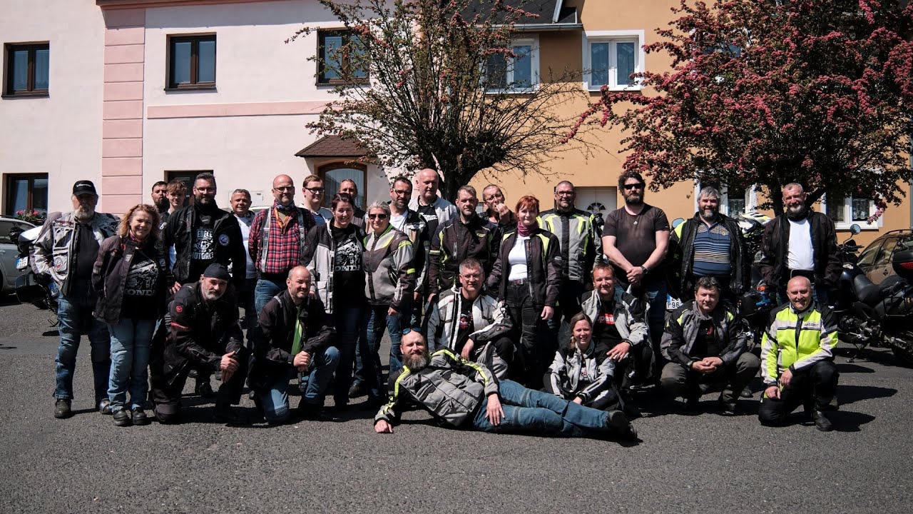 Honda Varadero XL1000V - Sraz Jesenice 2023 - YouTube