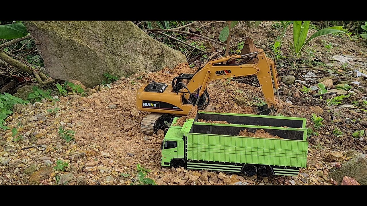 EXCAVATOR RC, TRUK PASIR PROYEK - YouTube