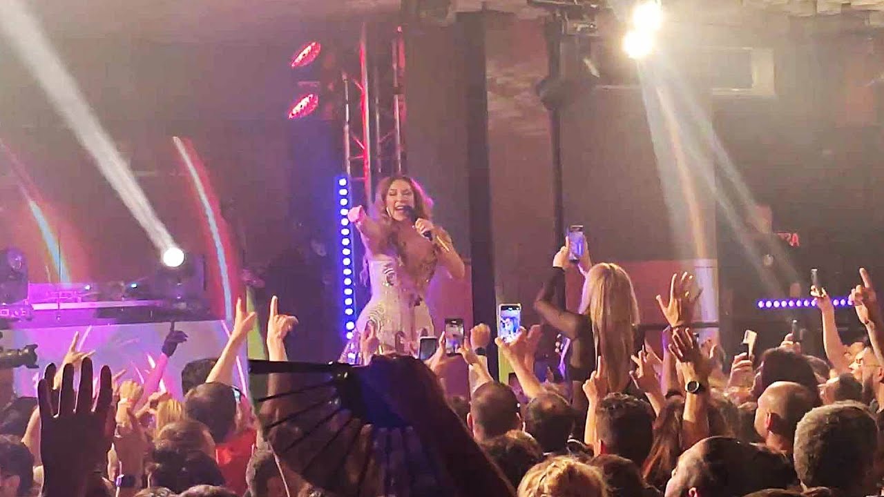 Rebeka Brown - Real Things (Live Performance) | Matinée Gold Festival ...