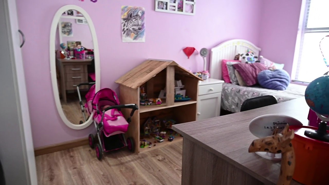 18 Maple Cres - YouTube