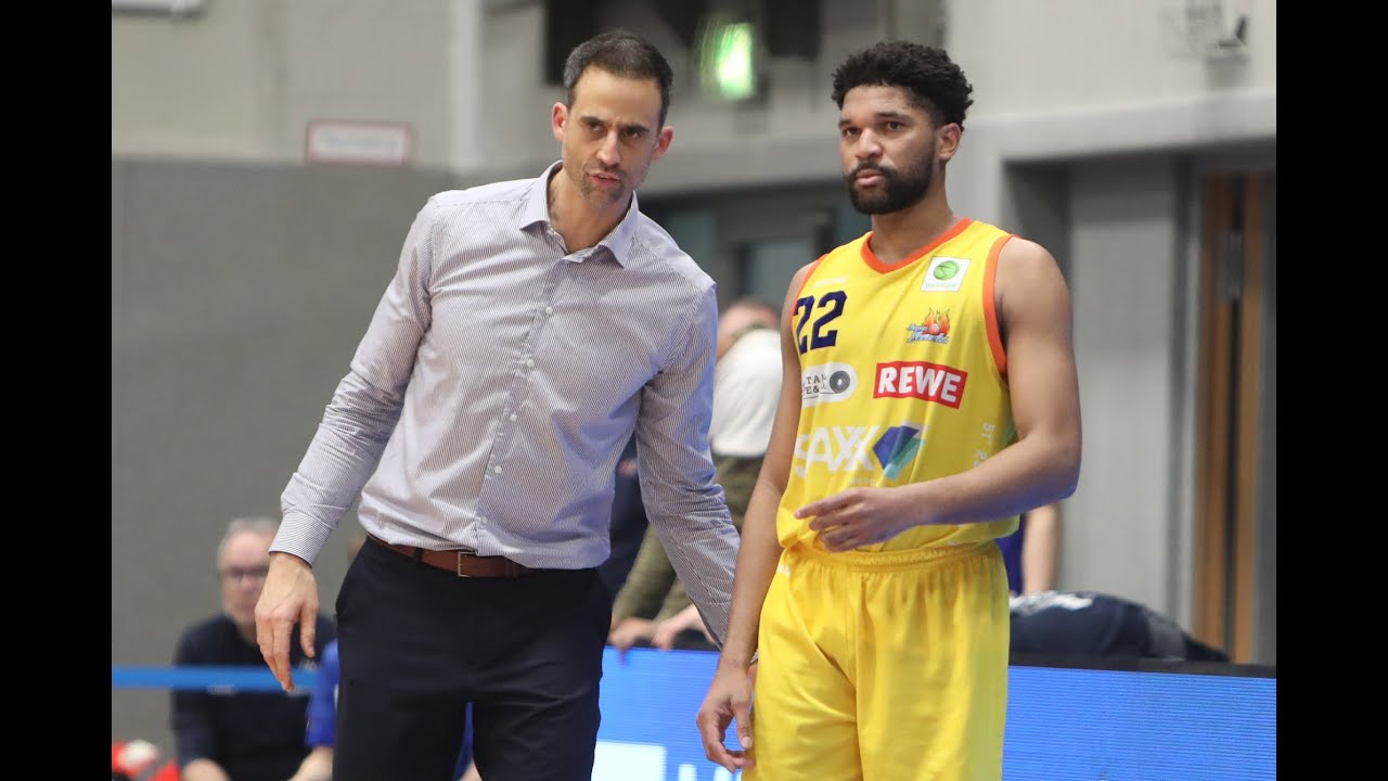 #22 Kyle Castlin Highlights 15 Pts, 2 Reb, 5 Ast vs. Bremerhaven - YouTube
