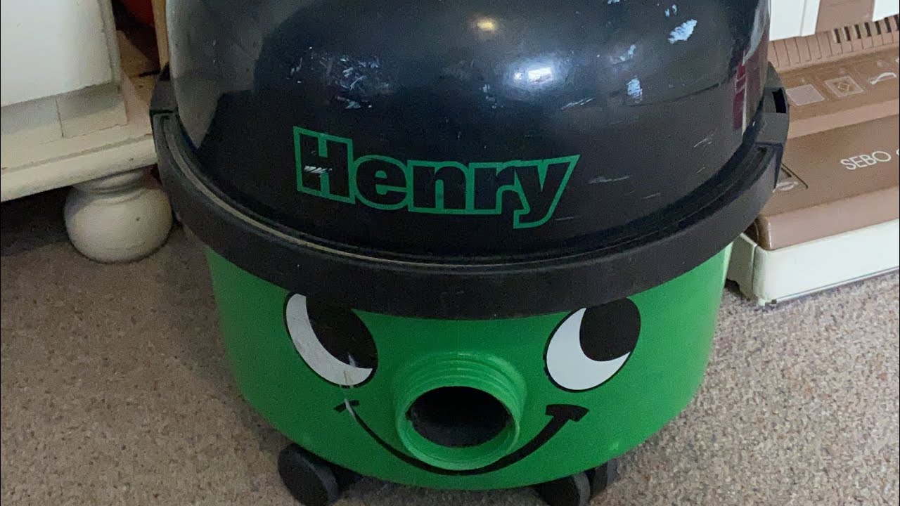 Vintage 1997 numatic henry hvr200 green unboxing and first look - YouTube