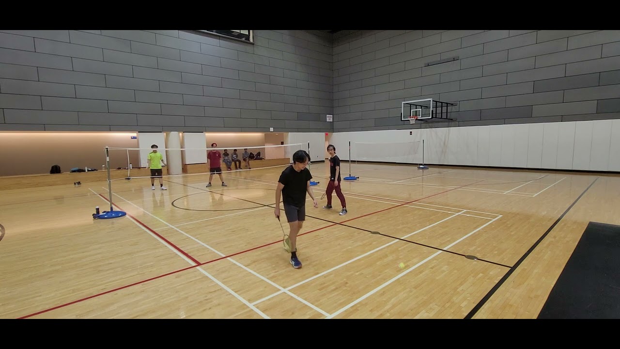UC Badminton 2v2 - Nguyễn Tiến Minh - YouTube