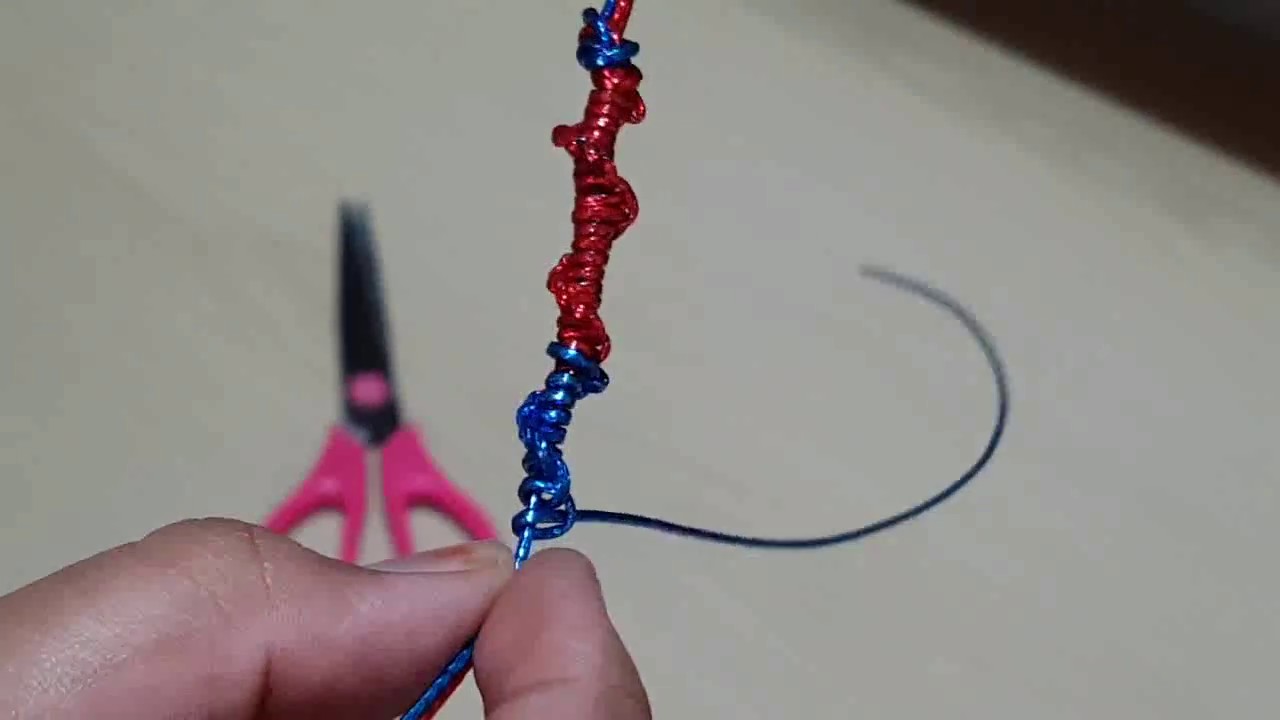HOW TO MAKE AN EASY SCOOBIE / SCOOBY (A TUTORIAL BY MY SISTER) - YouTube