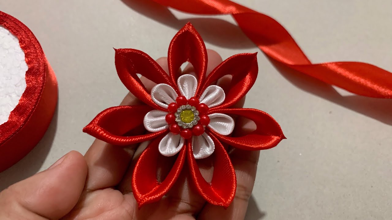 Kanzashi Flower tutorial,How to, DIY ribbon flowers, kanzashi flores de ...