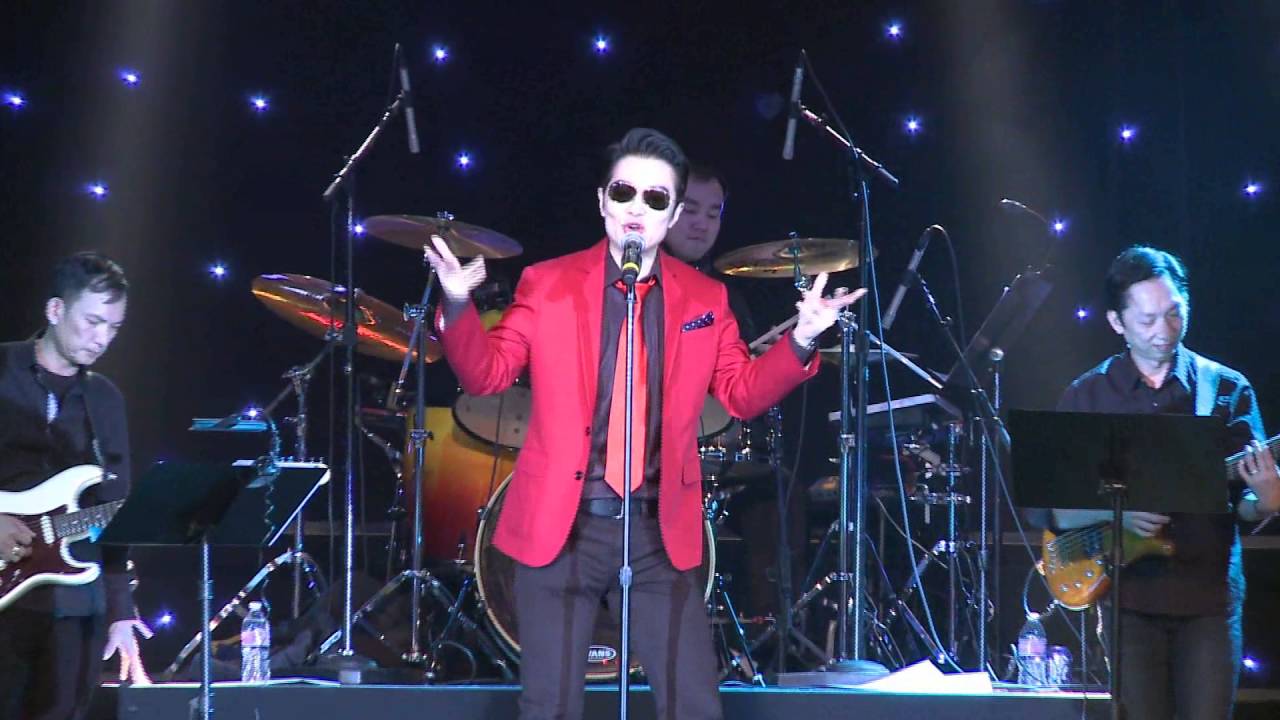 無心睡眠 Performed by Wesley Li 李瑋 - YouTube