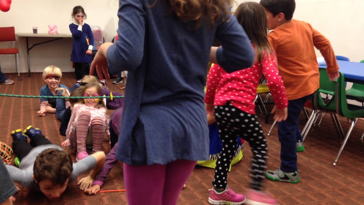 Aiden's birthday party limbo dance - YouTube