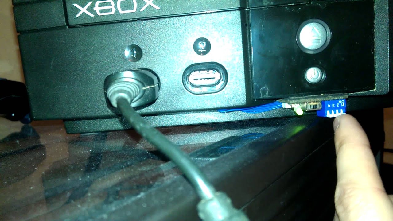 Quick Look: Hacked Original Xbox Dev Executor BIOS - YouTube