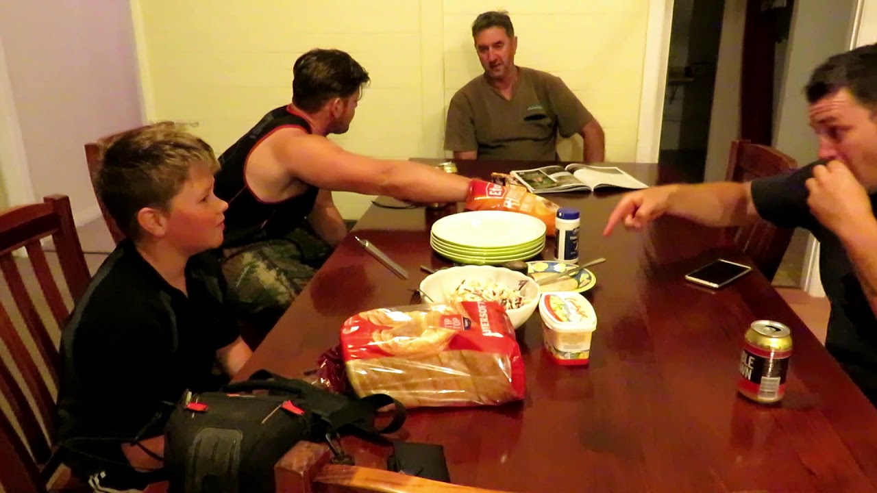 Dave, Mark & The Ruahine Hunter - YouTube