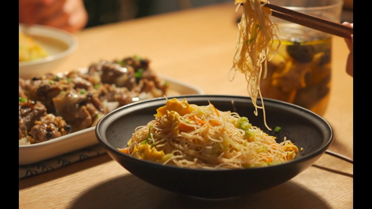 Daily dining table｜Fried rice noodles·Steamed taro spareribs·Boiled ...