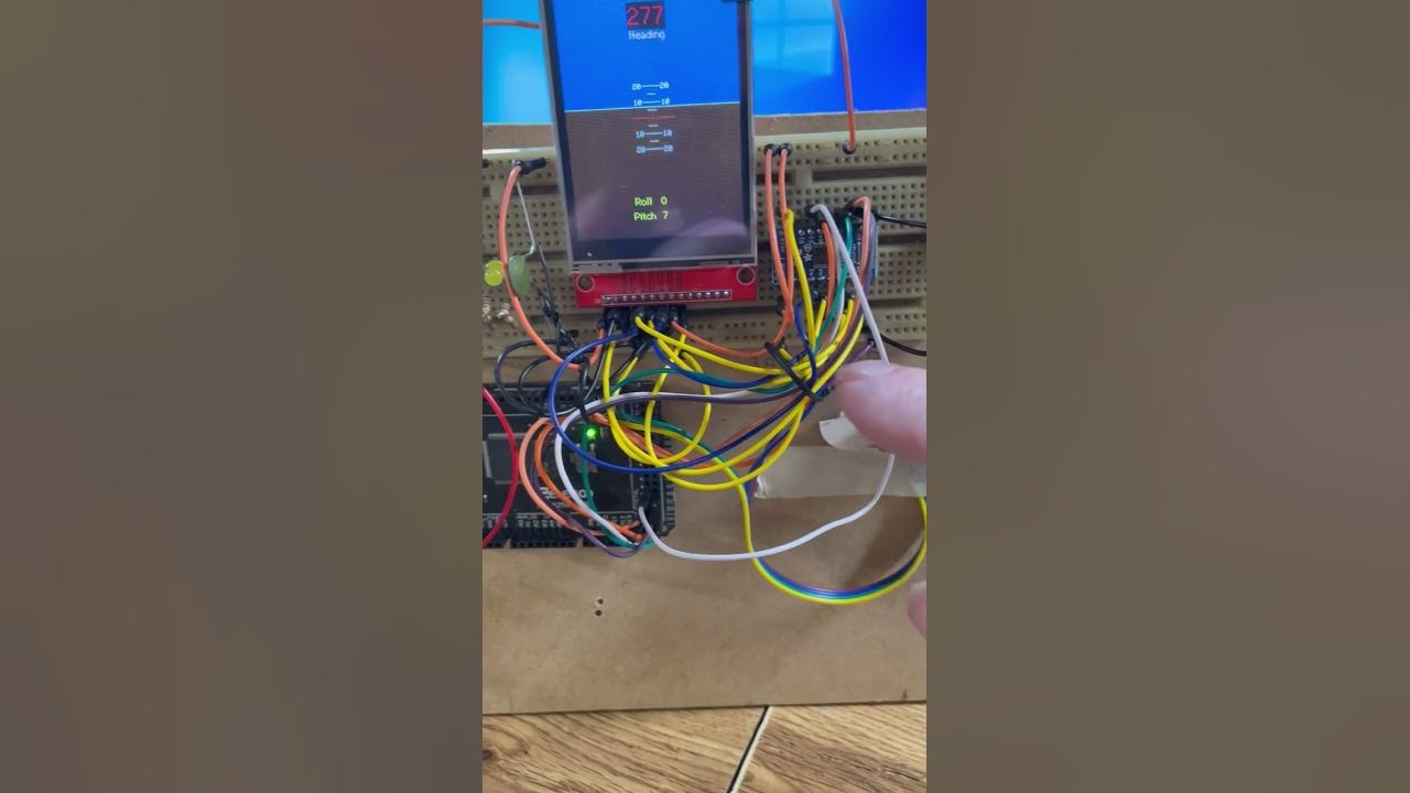 Arduino Artificial Horizon with heading display - YouTube