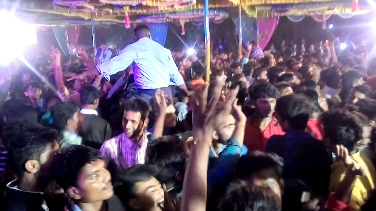 ROCKY STAR BAND PARTY... HAS MAT PAGLI SONG - YouTube