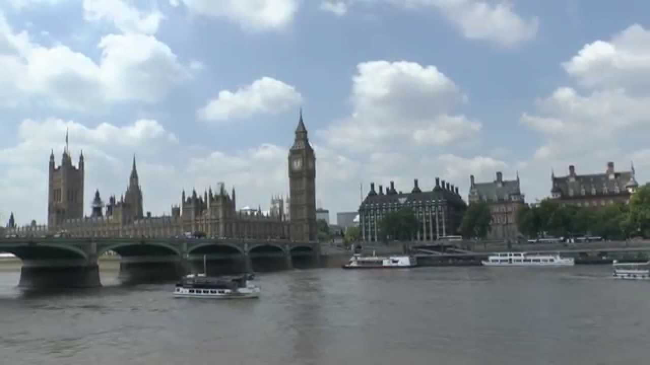 BIG BEN STRIKES 12 NOON - ON THE THAMES - LONDON 🇬🇧 🏴󠁧󠁢󠁥󠁮󠁧󠁿 ENGLAND - YouTube