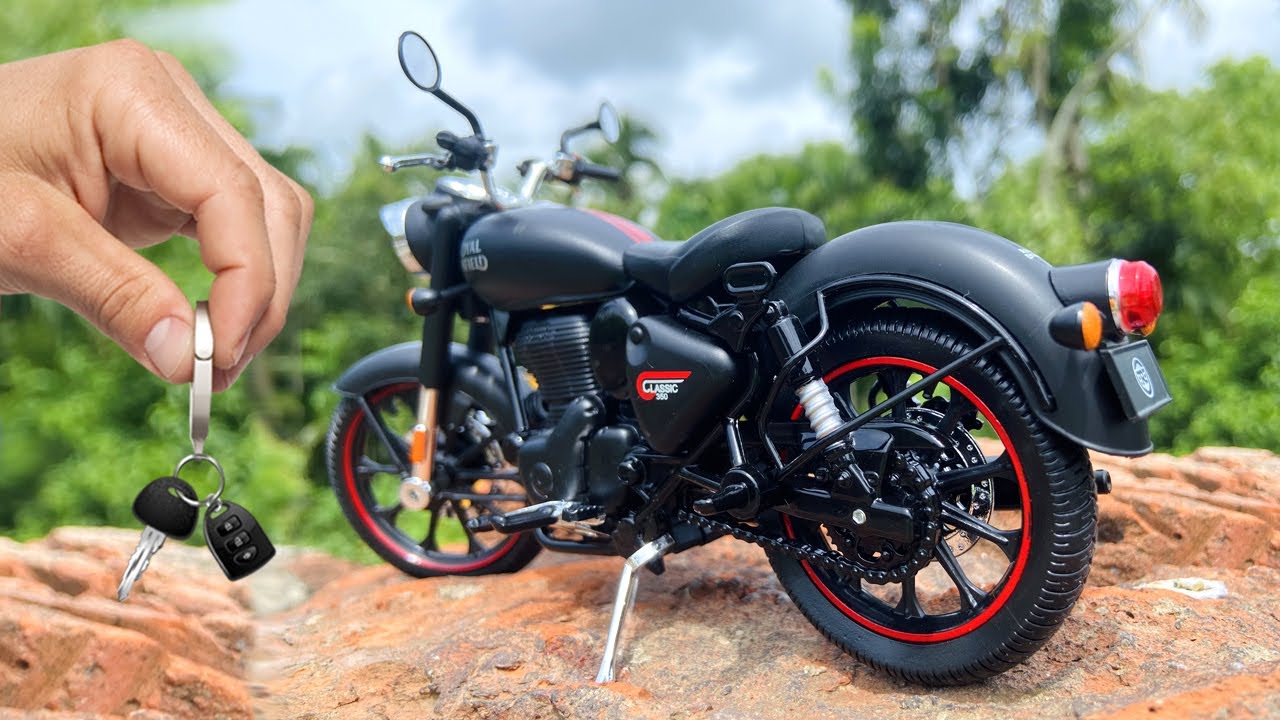 Unboxing of ROYAL ENFIELD J1A Matt Black | Scale 1:12 Model ...